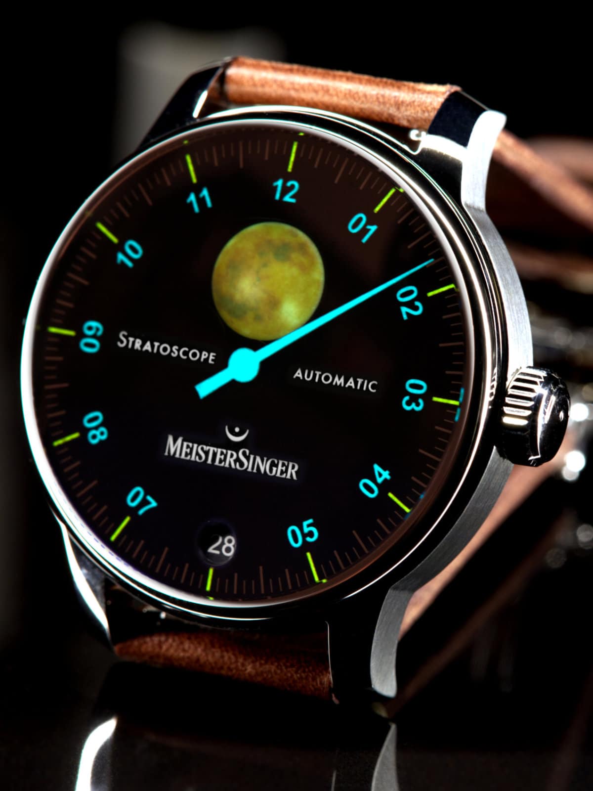 MeisterSinger Stratoscope Now Has A Golden Moon – MrWatchMaster